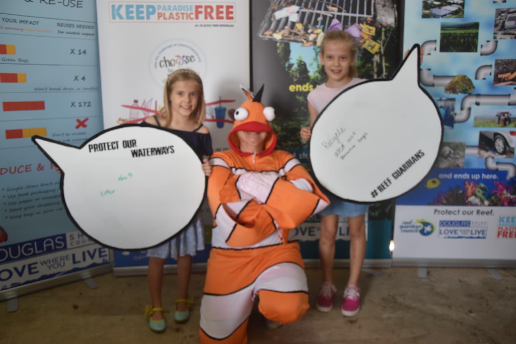 PHOTO GALLERY: Nemo stars for Council at Mighty Mossman Show - Douglas ...